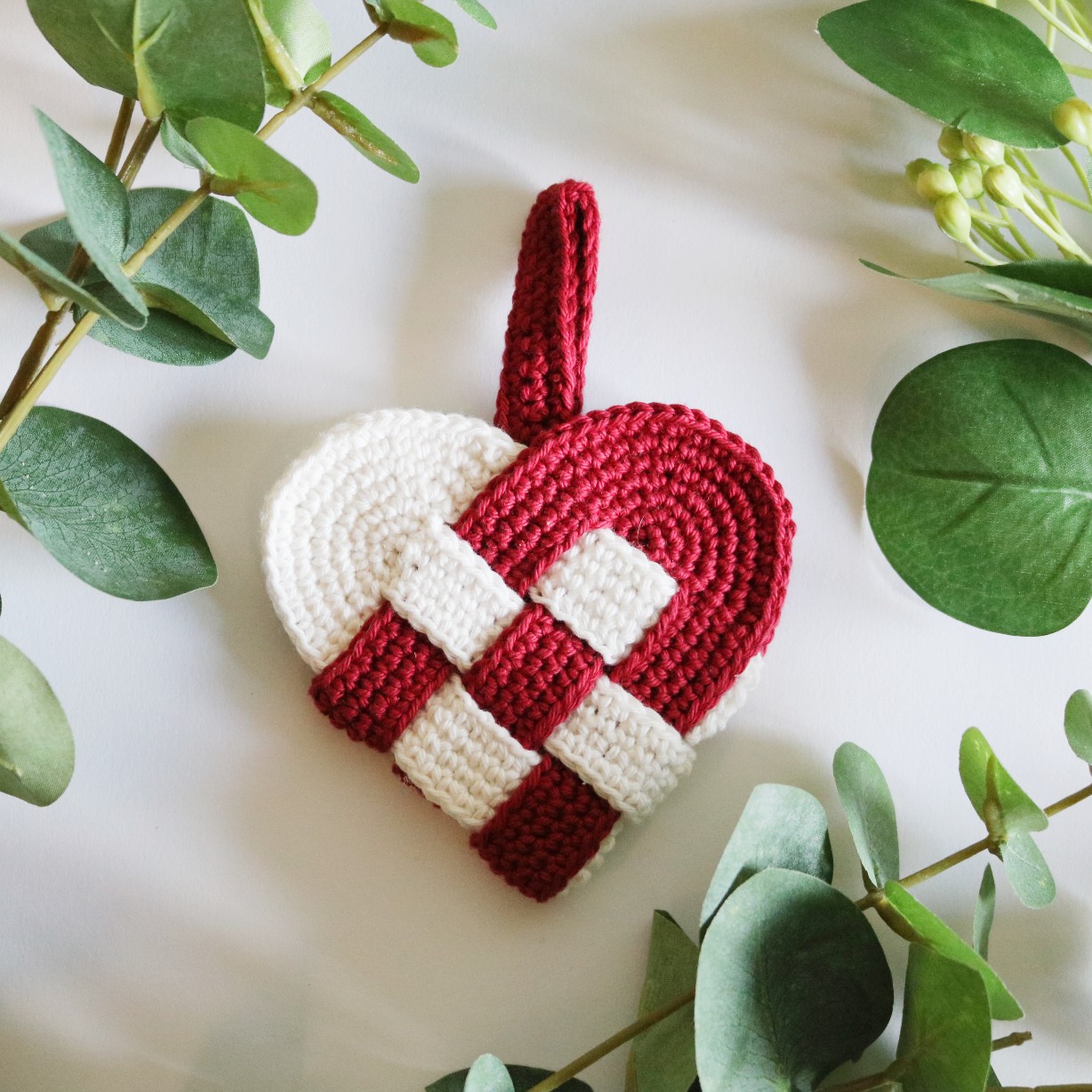 Hæklet julehjerte – Niah Design